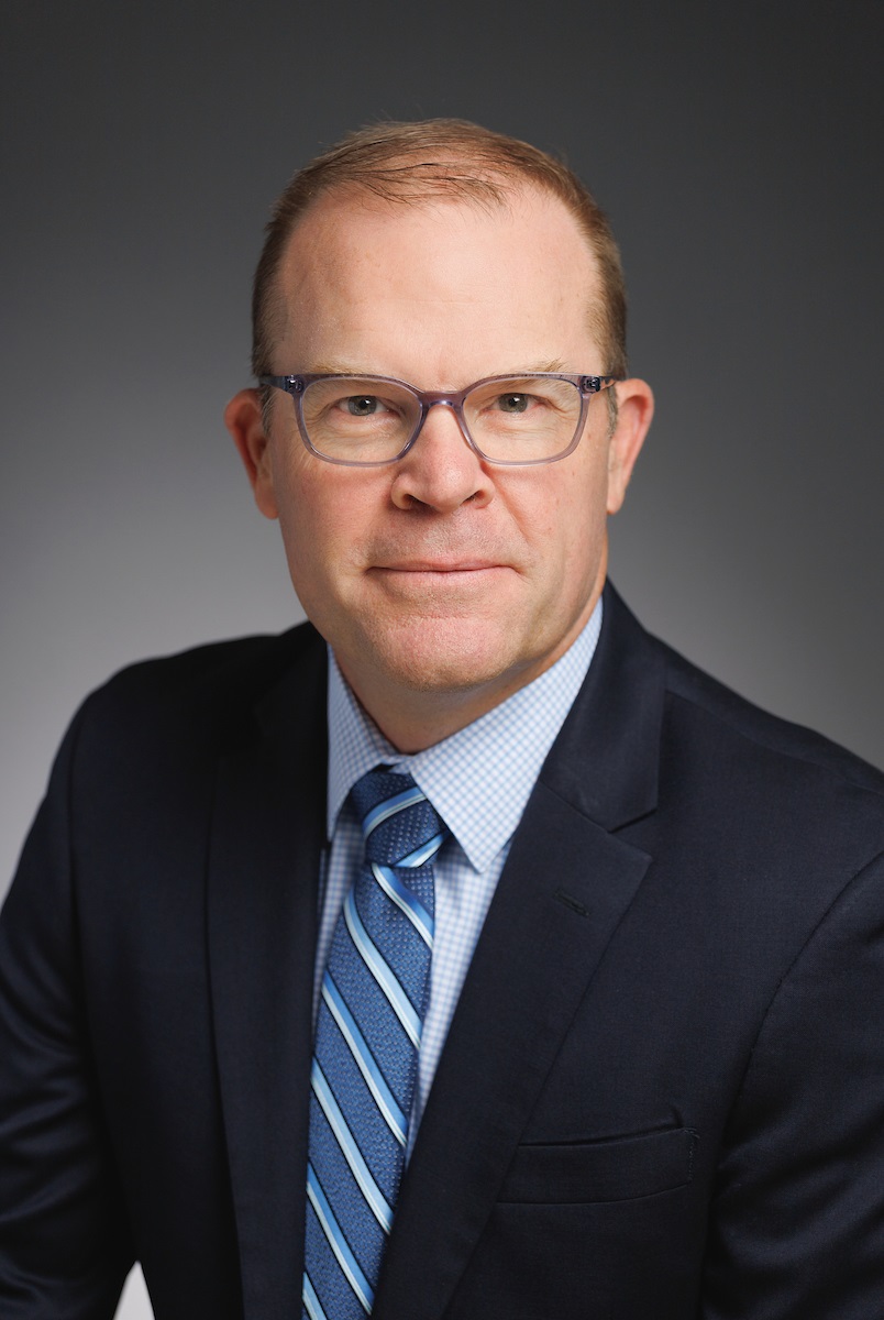 McCrea ’88 Commencement Speaker, Receives Honorary Degree | Loras ...